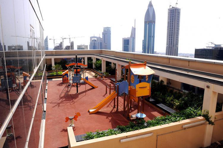 Sky Gardens DIFC Building Guide - PropertyDigger.com