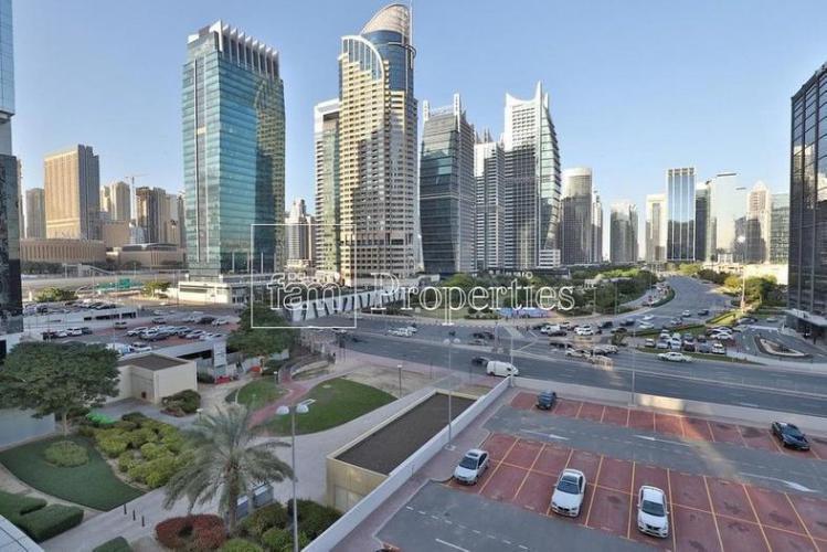 Dubai Arch Tower Guide - PropertyDigger.com