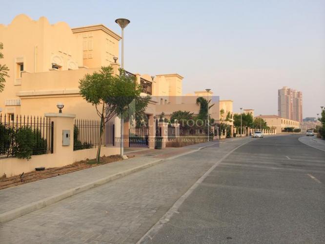 District 8D, Jumeirah Village Triangle Area Guide - PropertyDigger.com